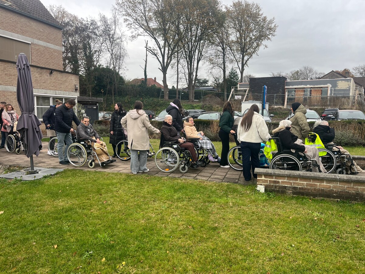 KRC Genk zet zich in voor mensen met dementie voor De Warmste Week ...