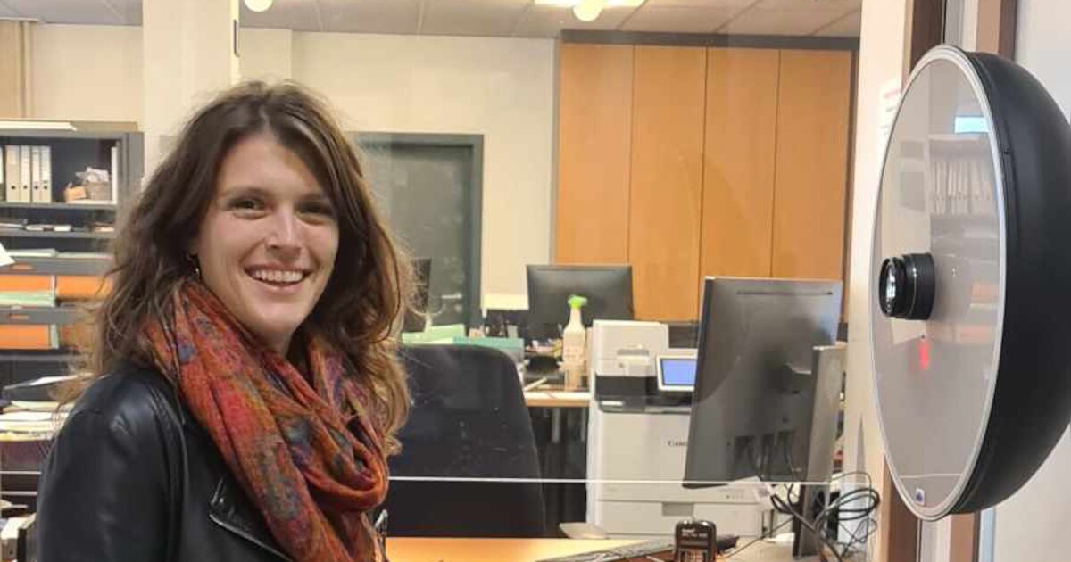 Voortaan maak je je pasfoto’s gewoon in het stadhuis | Landen | HLN.be