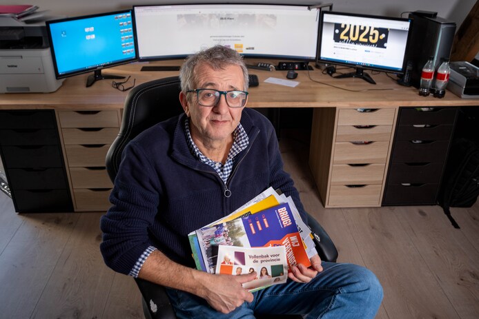 Wim (61) scande al duizenden partijfolders voor zijn website ...