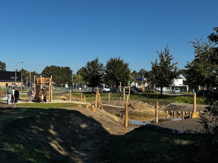 Van sportcluster naar volwaardig sportpark: gemeente opent site Hubert ...