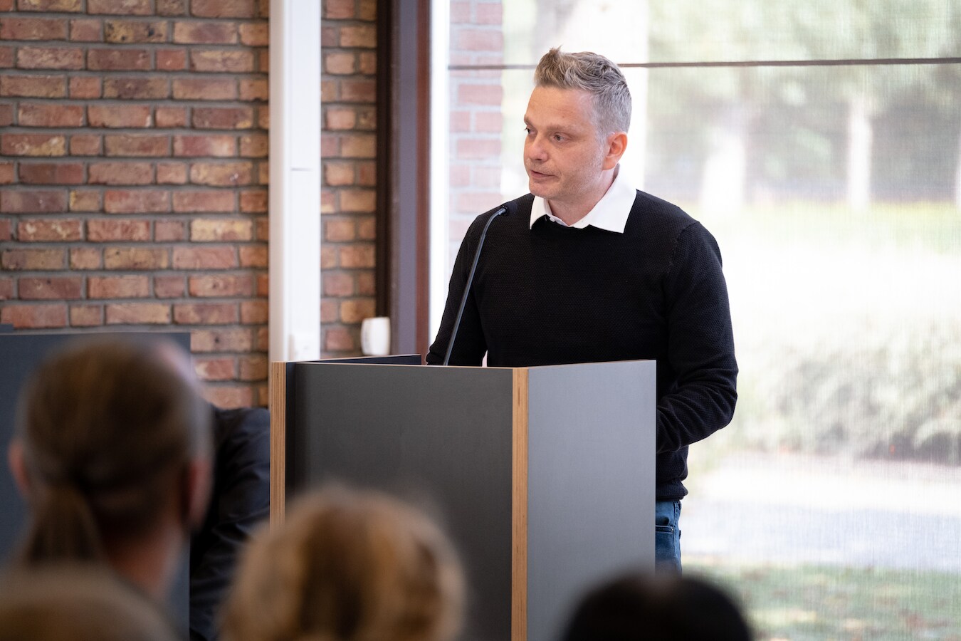 Vlaamse showbizz neemt afscheid van componist Stefaan Fernande: “De ...