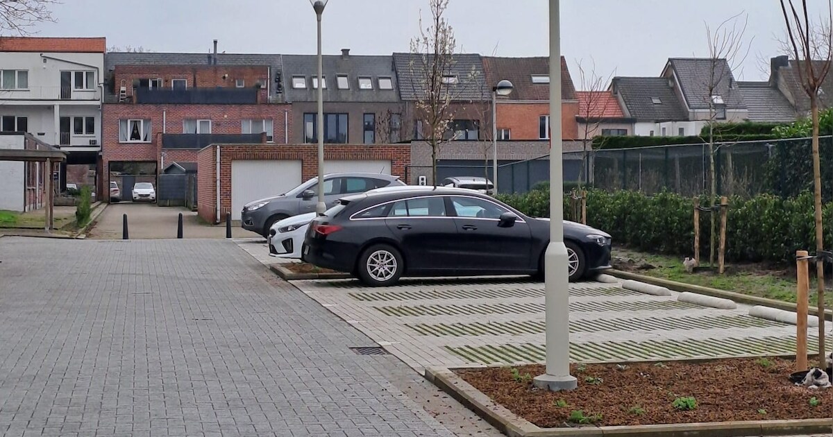Parking Klein Molenveld aan Molenbergstraat klaar voor gebruik | Rumst ...