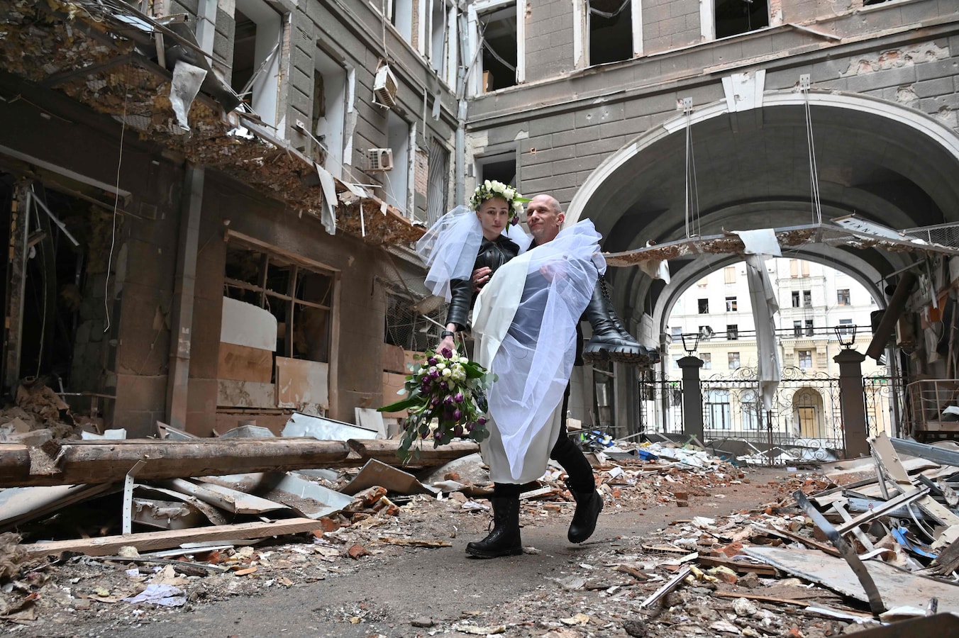 Drie jaar oorlog in Oekraïne in negen sterke beelden die je niet ...