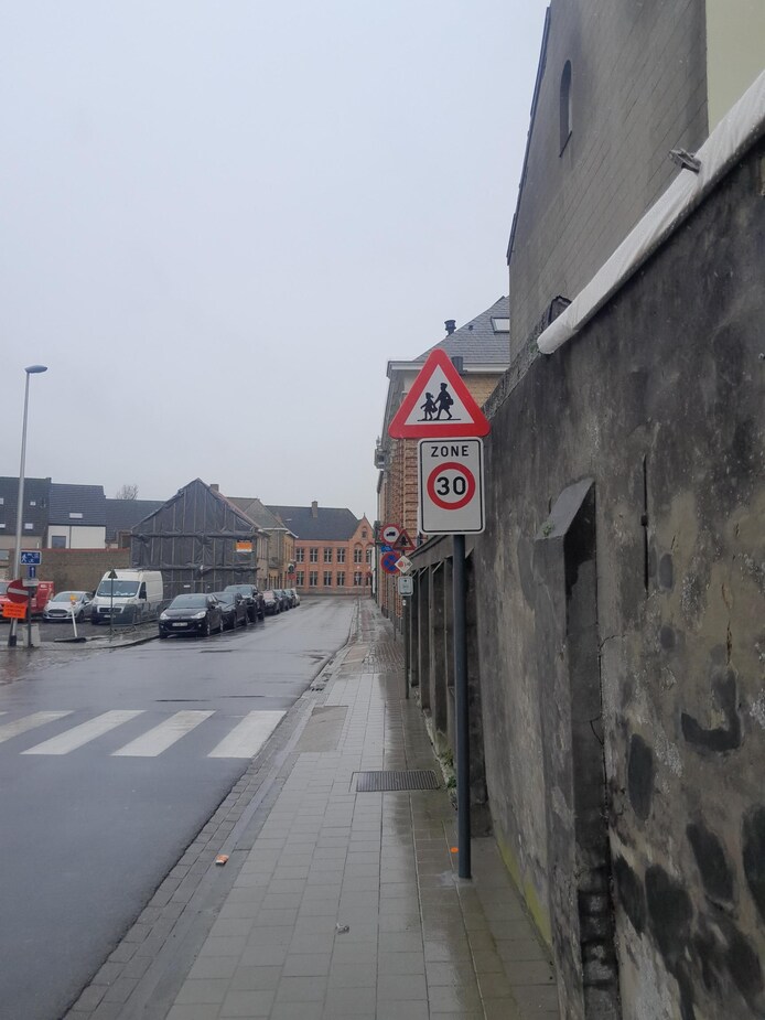 Zone 30 van kracht in het centrum van Gistel | Gistel | hln.be