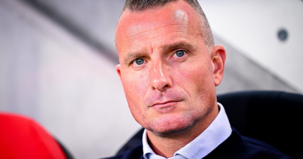 Nicky Hayen wisselde liefst vier spelers voor het uur tegen KV Mechelen ...