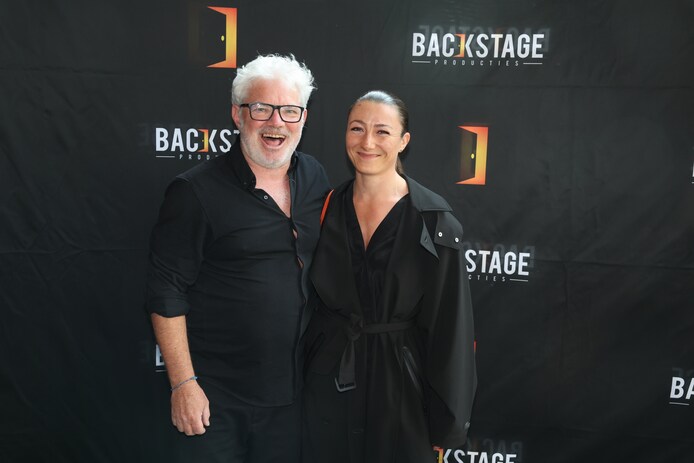 Stany Crets poseert voor het eerst met nieuwe vriendin | BV | hln.be