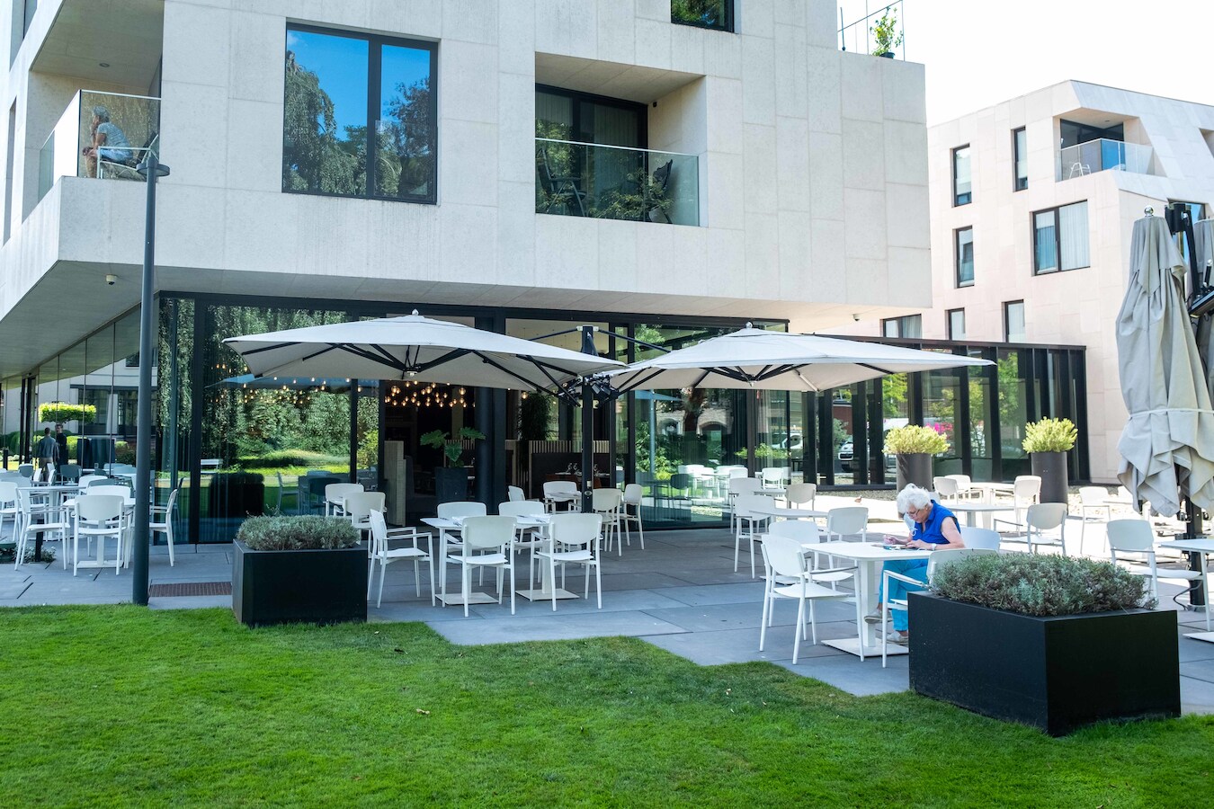Corona of niet, drie vrienden openen nieuwe brasserie Nonna in Wijnegem ...
