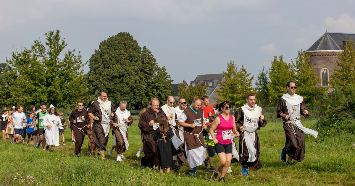 Ruien Feeste: drie dagen volkse ambiance onder de kerktoren ...