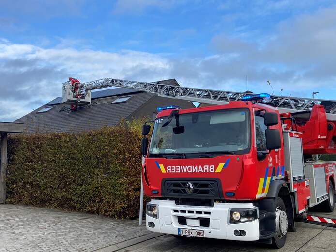 Koppel moet elders onderdak zoeken na zware brand in Sijsele: “Ze ...