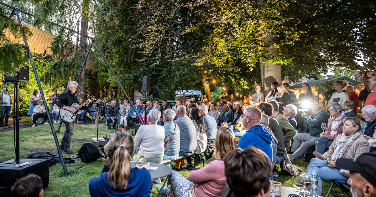 Jean ontvangt Philippe Robrecht en Dirk Naessens voor concert tijdens ...
