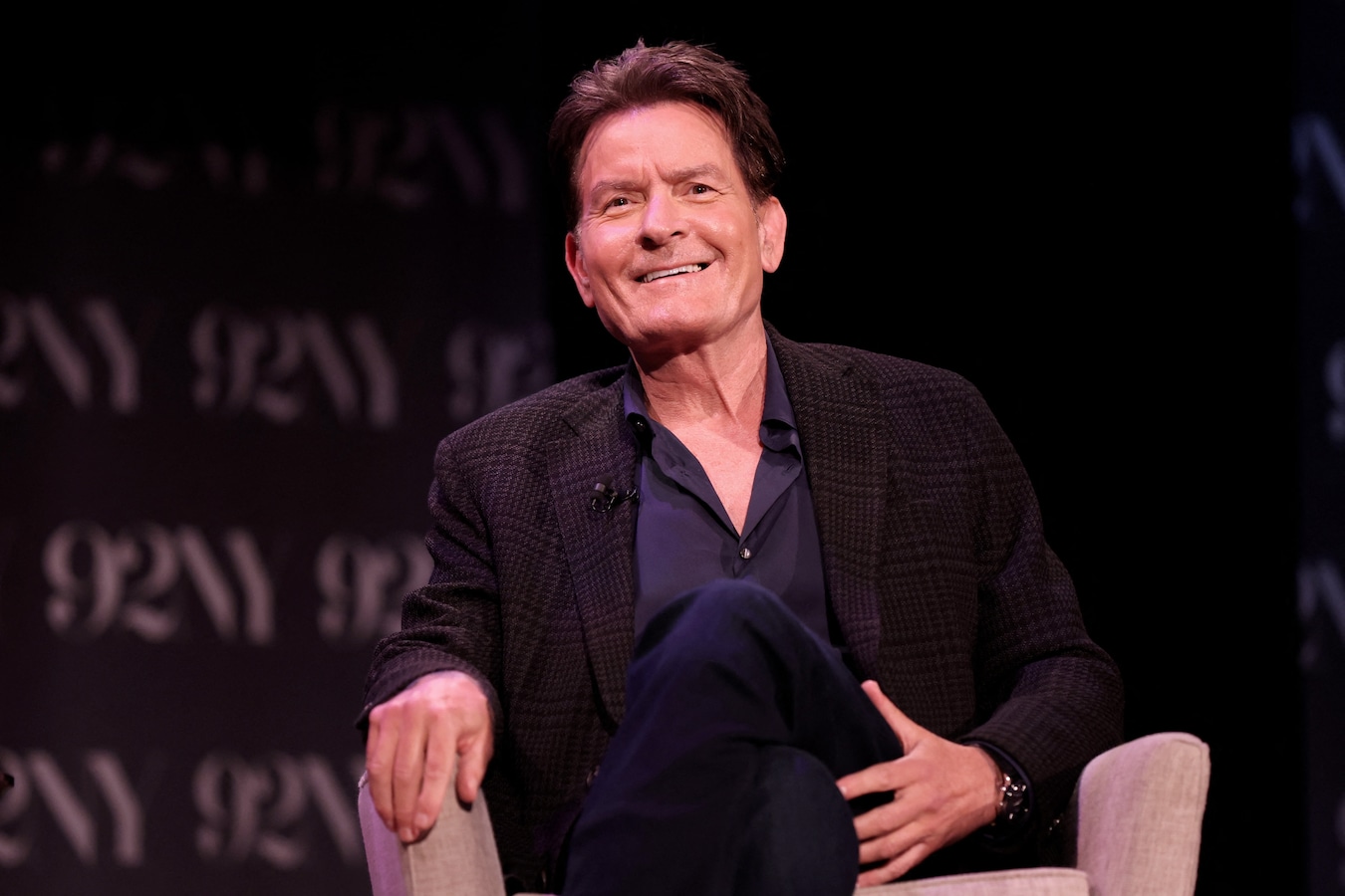 Charlie Sheen over verslavingen en hiv: “Ik gebruikte heroïne en wilde ...