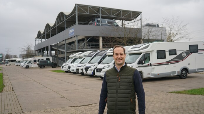 Alpha Motorhomes verhuist naar zichtlocatie langs N16: “Plaats nodig ...