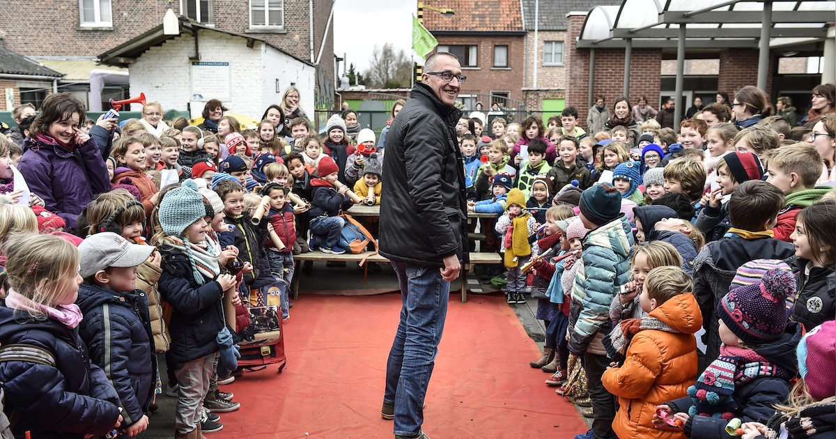 Heikant rolt rode loper uit voor directeur Peter | Zele | hln.be