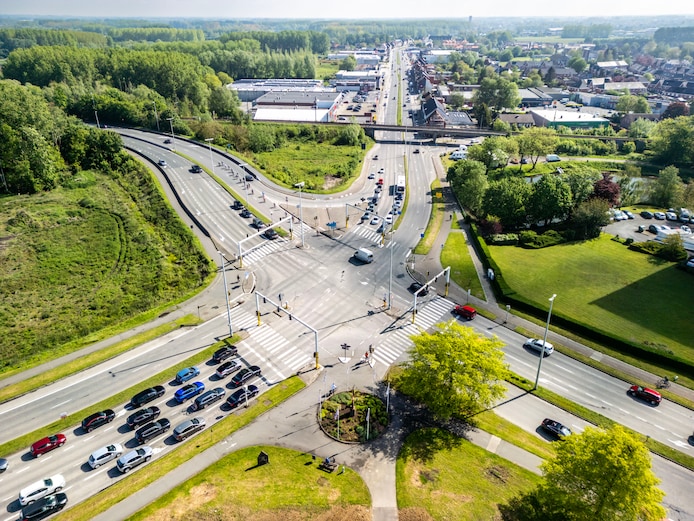 Voorbereidende werken aan kruispunt Mechelse Poort starten na bouwverlof | Dendermonde | hln.be