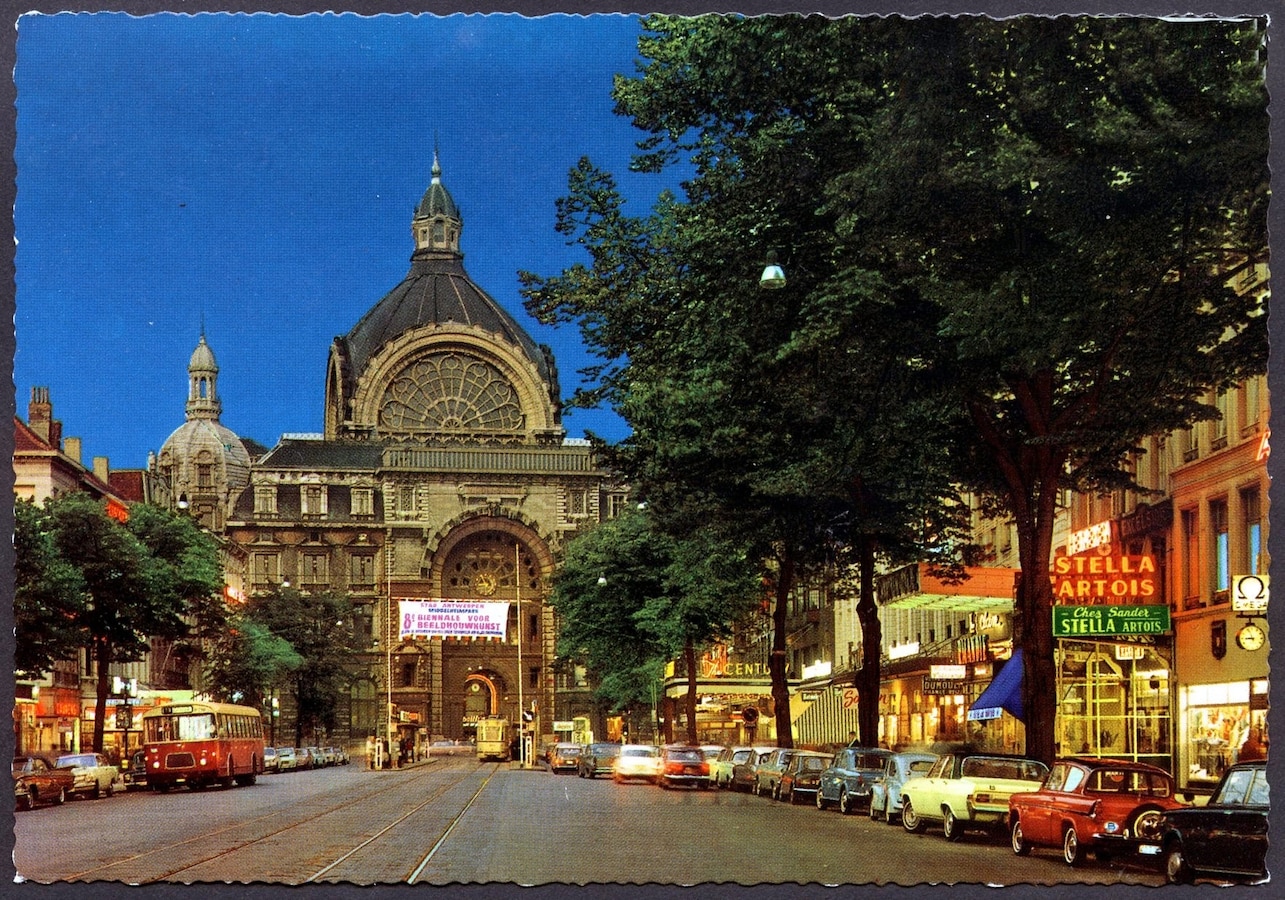 Wist je dat... Antwerpse ‘Twin Towers’ bijna het mooiste station van ...