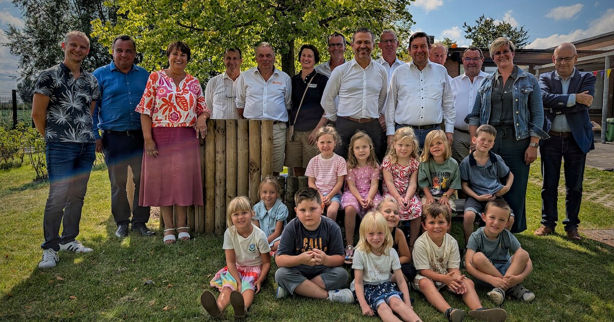 Delegatie van de Landelijke Gilden breekt een lans voor de dorpsscholen ...