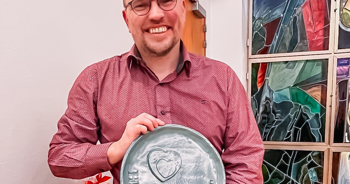 Mark Thienpont wint prijs ‘Warme Hart van Aalter’ | Aalter | hln.be