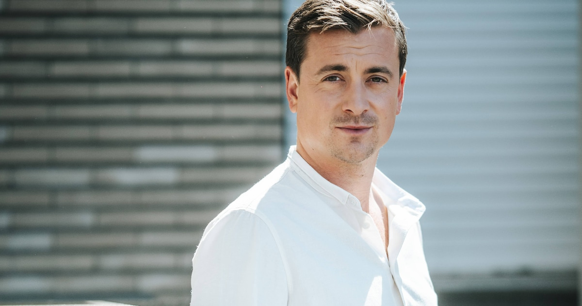Niels Destadsbader is nieuwe (en jongste) presentator: Night of the ...