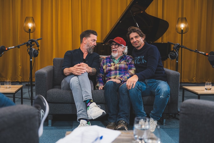 “Koen kwam recht van café. Zijn stem kapot en doorrookt. Het gaf dat ...