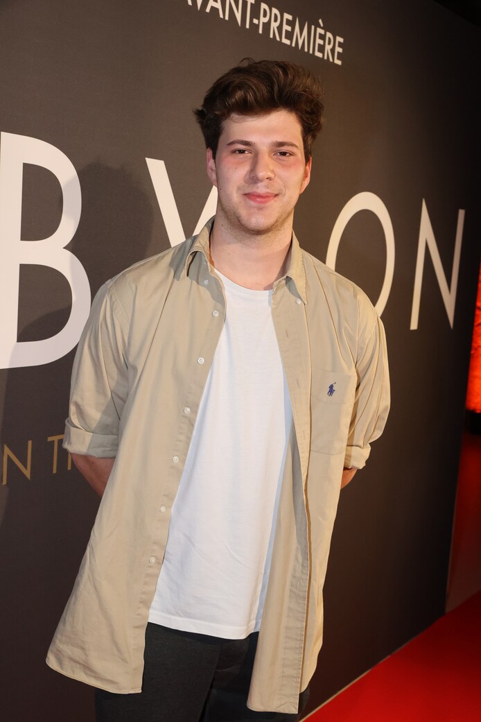 IN BEELD. Ben Roelants nam voor het eerst zijn nieuwe vriendin mee en ...