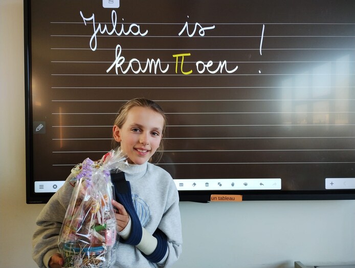 Julia (11) is ‘pi-kampioen’ van Gavertje Vier: “235 cijfers na de komma ...