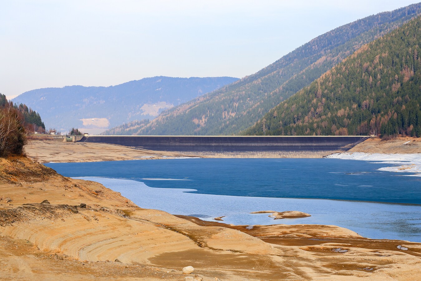 Italiaans stuwmeer verliest 15.000 liter per seconde en dreigt ...