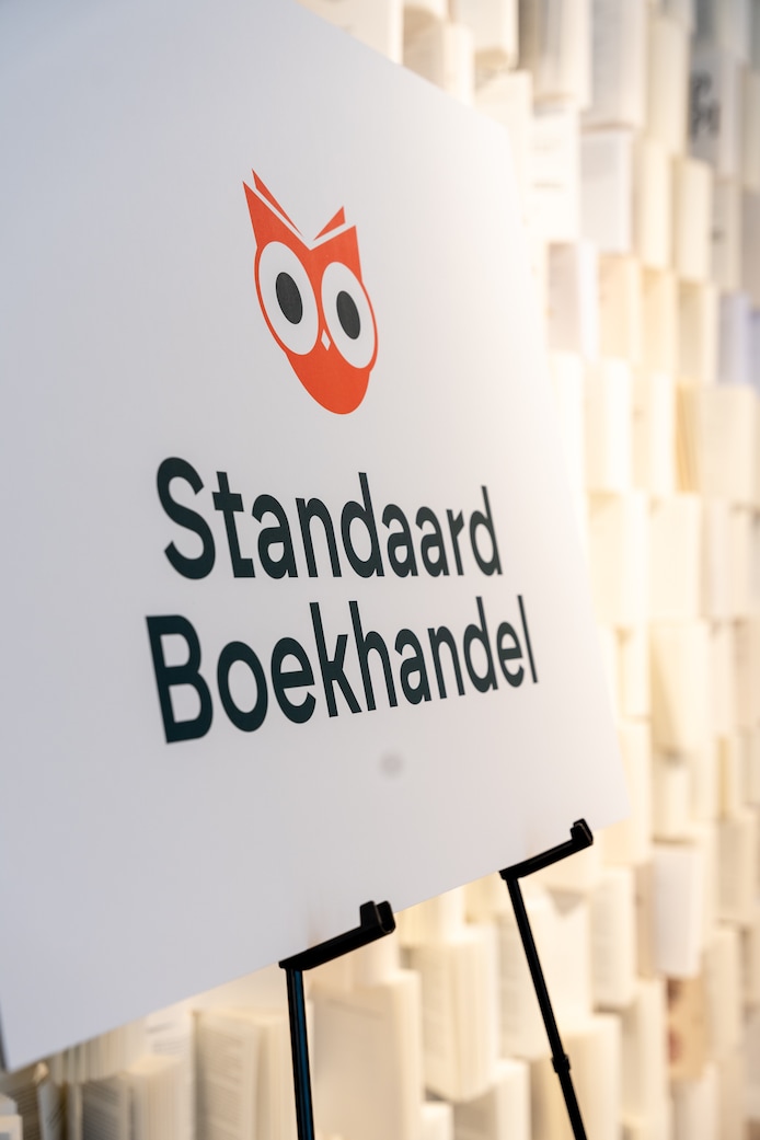 NET OPEN. Standaard Boekhandel op de Kouter is terug van weggeweest, en ...