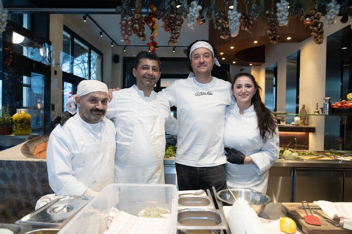 NET OPEN. Kebab in een luxueus jasje: Ninja opent op Vlaamsekaai ...