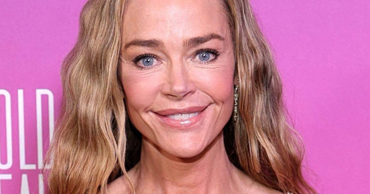 “Waarom zou je je daarvoor schamen?” Denise Richards verdedigt dure en ...