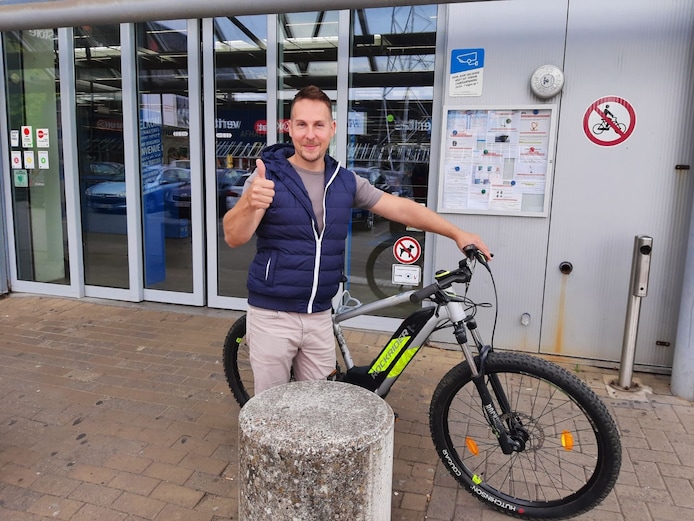 Decathlon en Erwin (36) bereiken overeenkomst nadat mountainbike in ...