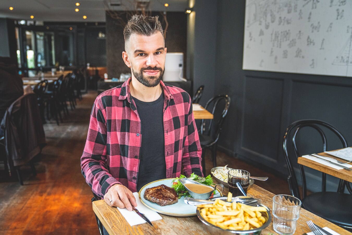 Uiteten steeds duurder in België: waarom een lunch in Parijs soms maar ...