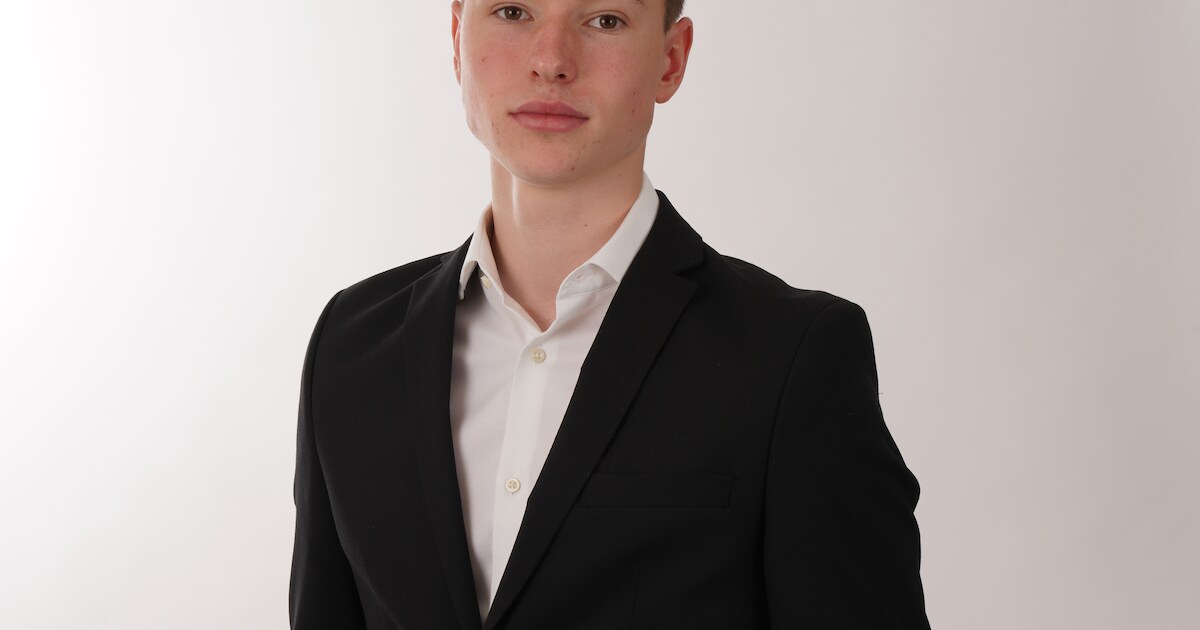 Beau (18) grijpt naast titel Mister World Belgium: “Jury vond mij te jong” | Aalter | hln.be