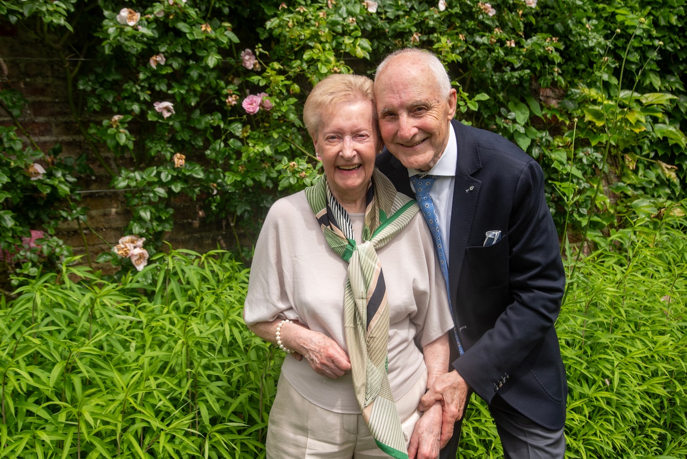 Frans (86) en Adrienne (85) vieren 65 jaar huwelijk met kinderen ...
