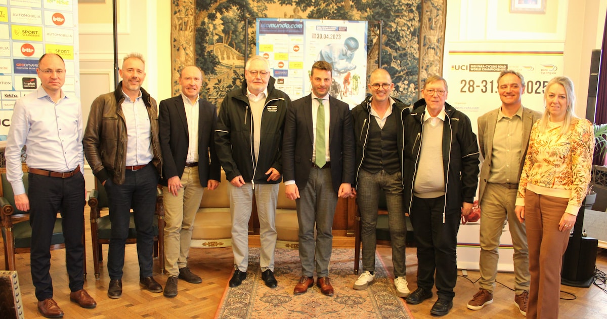 Paracycling Classics Ronde in Vlaanderen finisht op Grote Markt van ...