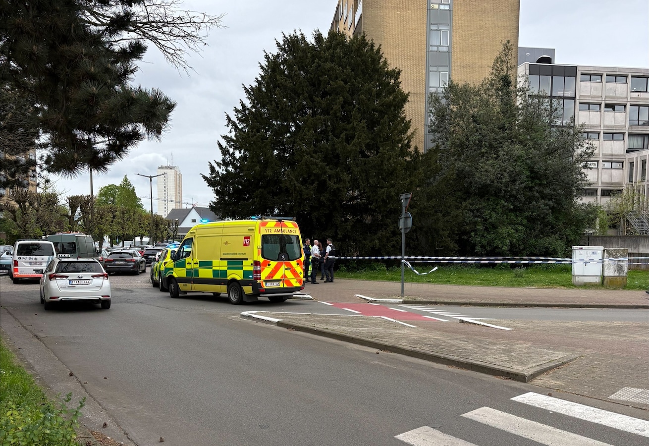 Veertiger dood aangetroffen op straat in Gent: parket voert onderzoek ...