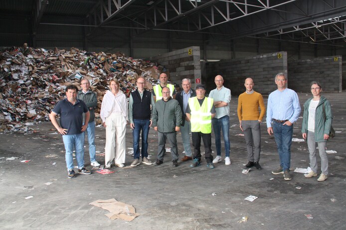Afval van 12 gemeenten komt in dit nieuwe overslagstation: “Veel minder ...