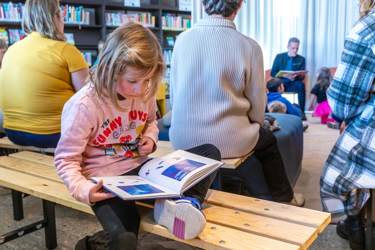 Maskers af, oren open: bib van Waasmunster duikt in de ...