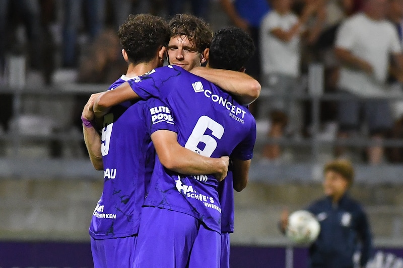 Patro Eisden klopt Club NXT, Jong Gent en Beerschot houden elkaar in ...