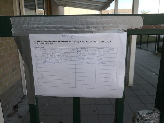 Handvol ouders kamperen bij school buitengewoon onderwijs Heuvelzicht ...