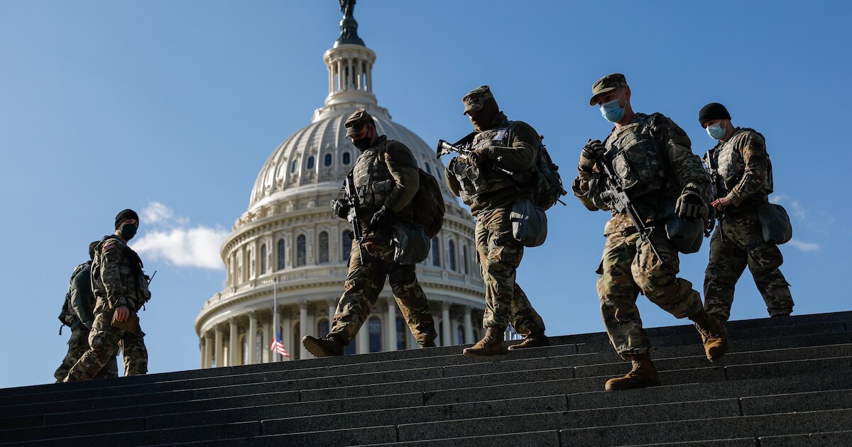 Geweld bleef achterwege tijdens eedaflegging van Joe Biden, maar risico ...