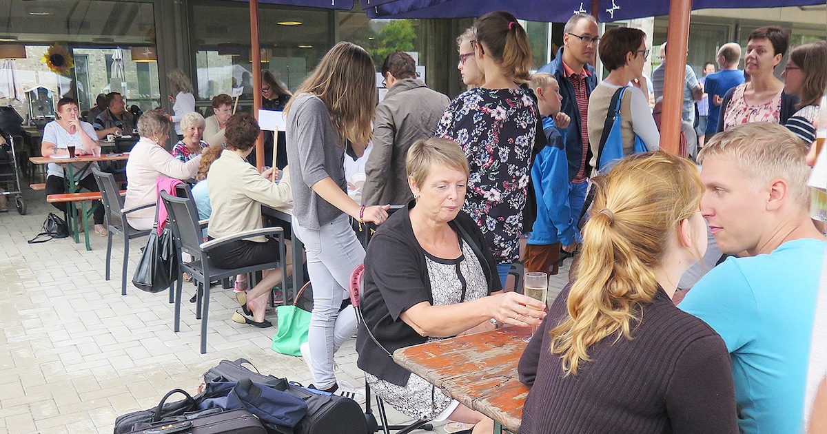 Open dag WZC Voortberg lokt honderden bezoekers | Regio | HLN.be