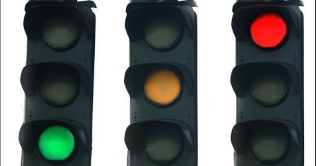 "Prioritaire voertuigen moeten stoppen voor rood licht" | Nieuws | HLN.be