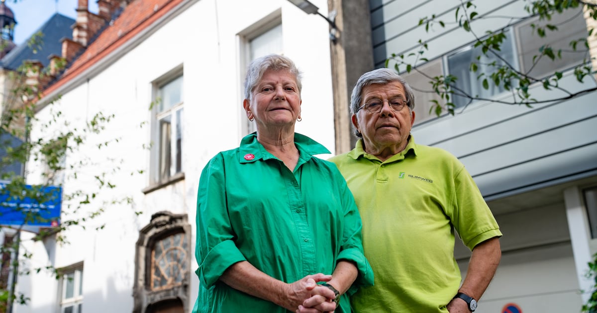 “Ons vroegere wijkhuis mag niet in handen van miljonairs vallen ...