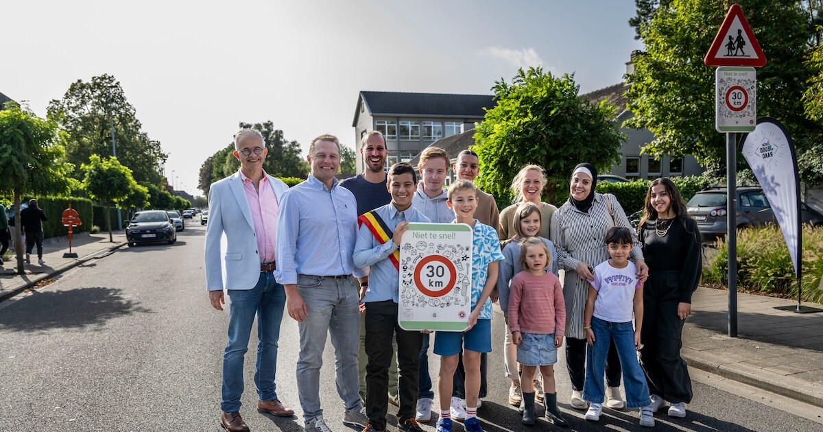 Kindergemeenteraad zet zone 30 in de verf met tekeningen | Zele | hln.be
