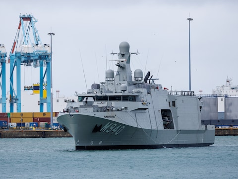 Groot feest voor doop van mijnenjager M940 in Oostende | Regio | HLN.be
