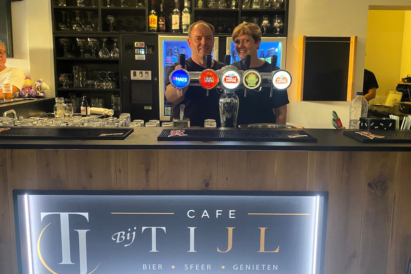 Thierry Claes geeft Huizings volkscafé een nieuw elan: “Nieuwe naam is ...