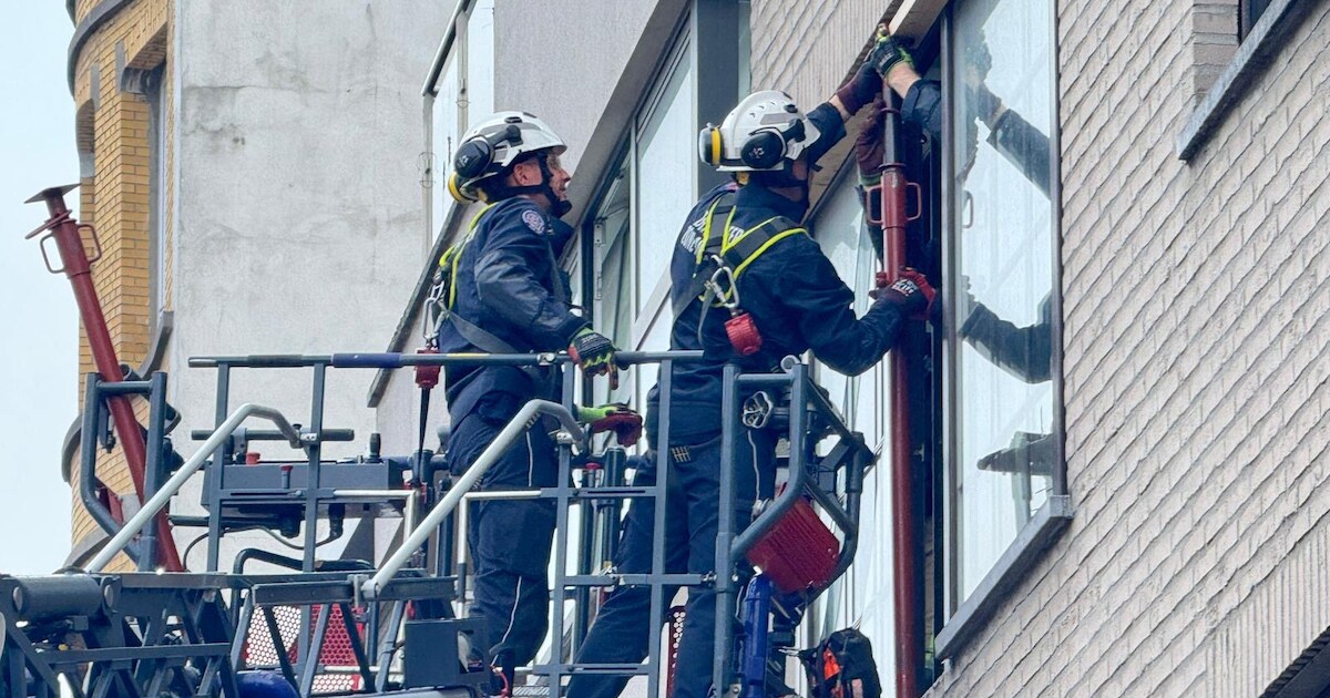 Frietketel ontploft, bewoner gewond aan de handen | Regio | HLN.be