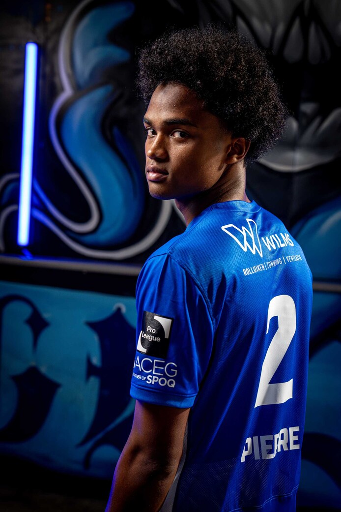 KRC Genk presenteert aanwinst Kayden Pierre: “Het WK in eigen land is ...