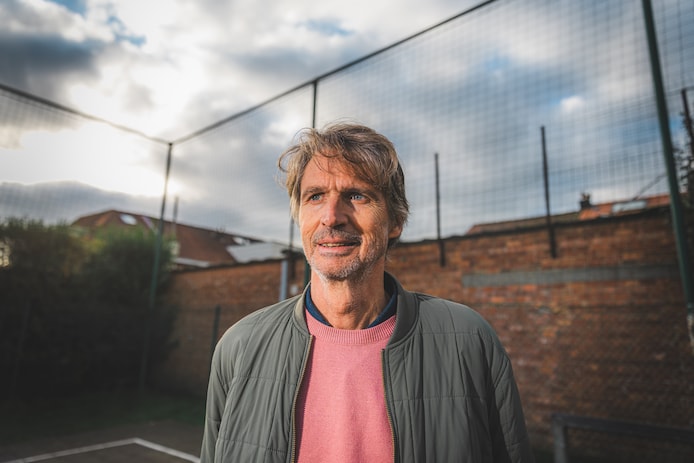 Patrick (59), de jongere broer van Erik Van Looy, doet mee aan ‘De ...