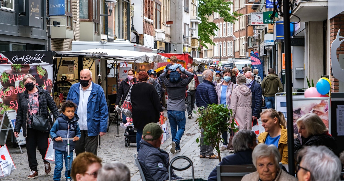 Boom maakt zich weer op voor jaarlijkse braderie | Boom | HLN.be